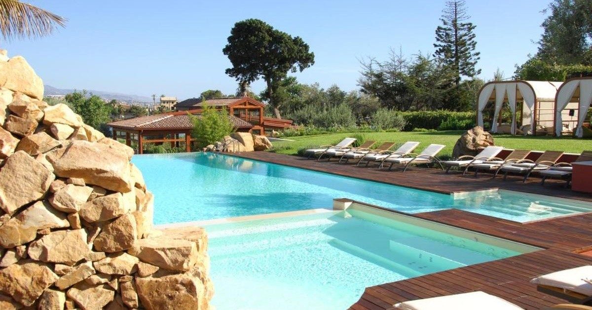 Hotel Villa Morgana Resort &Spa (Messina), Itálie Sicílie - 7 548 Kč Invia