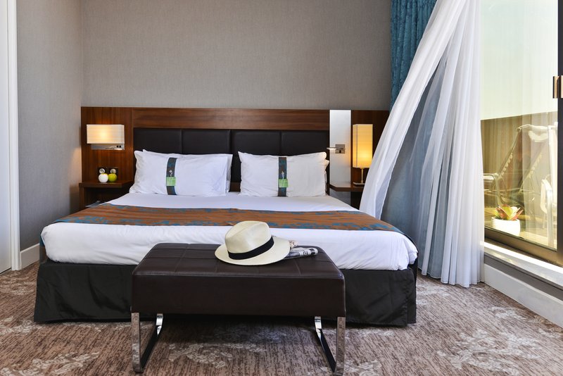 Hotel Holiday Inn Nice, Francie Nice - 8 684 Kč Invia