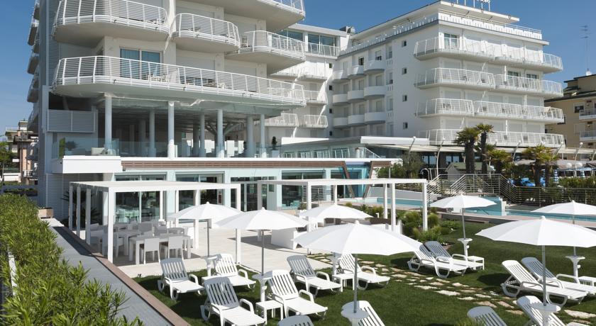 Hotel Le Soleil, Itálie Lido di Jesolo - 12 850 Kč (̶1̶4̶ ̶0̶9̶0̶ Kč) Invia