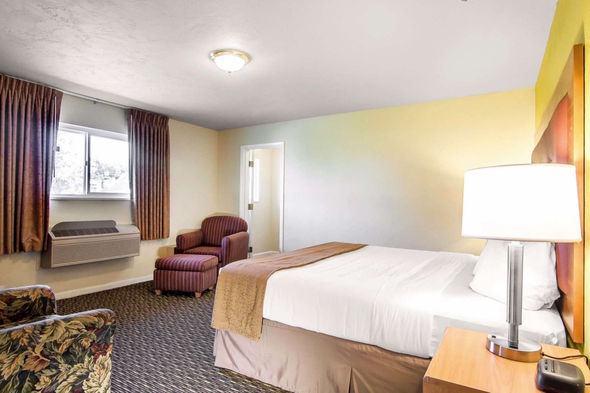 Hotel Quality Inn & Suites at Coos Bay, USA - Invia