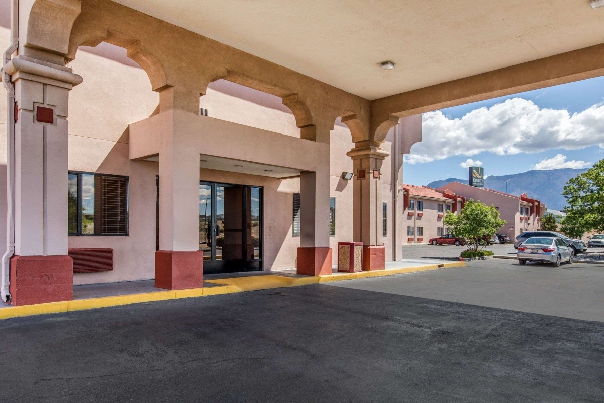 Hotel Quality Inn & Suites (Albuquerque), USA - Invia