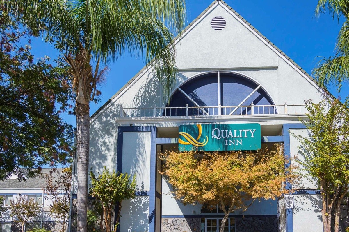 Hotel Quality Inn Fresno, USA - Invia