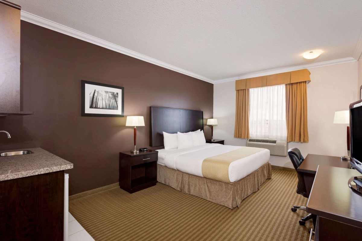 Hotel Ramada Cold Lake, Kanada - 285 € Invia