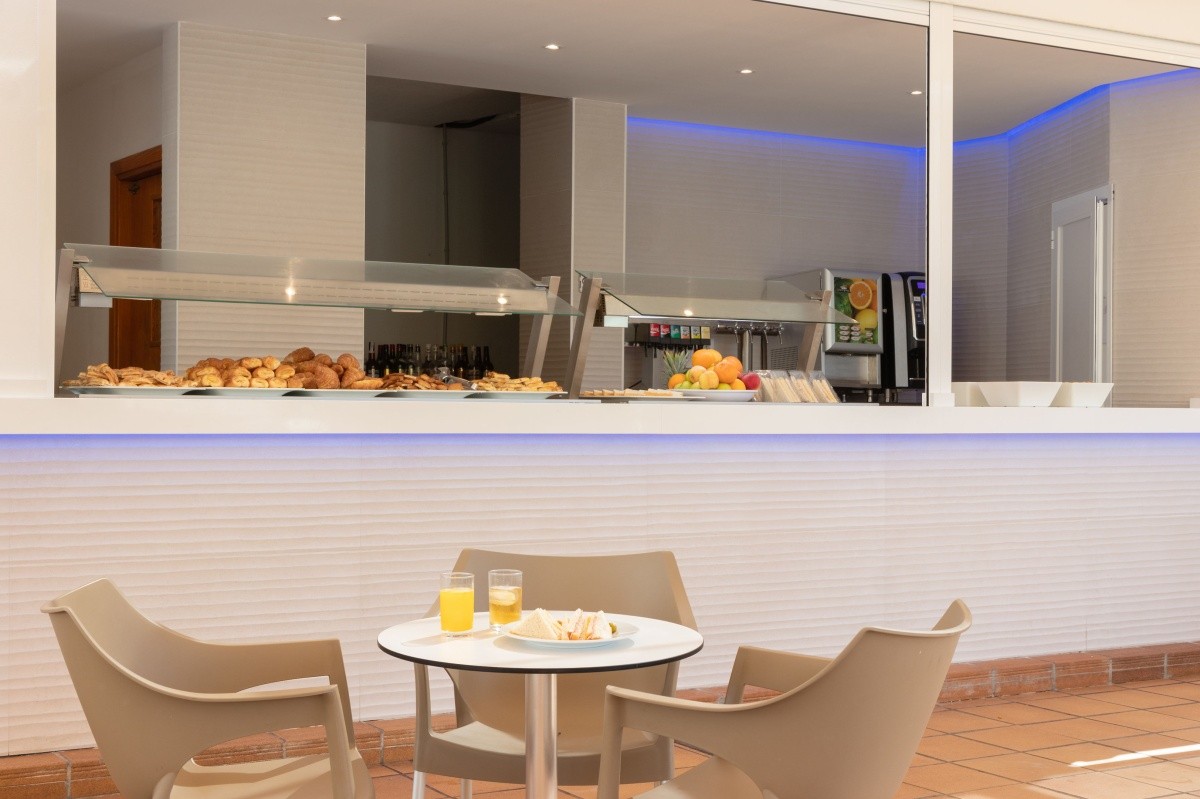 Hotel Club Palia Puerto del Sol, Španělsko Mallorca - 11 260 Kč Invia