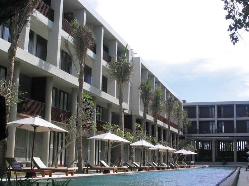 Hotel Oasis Beach Resort & Spa (Benoa), Bali - Invia