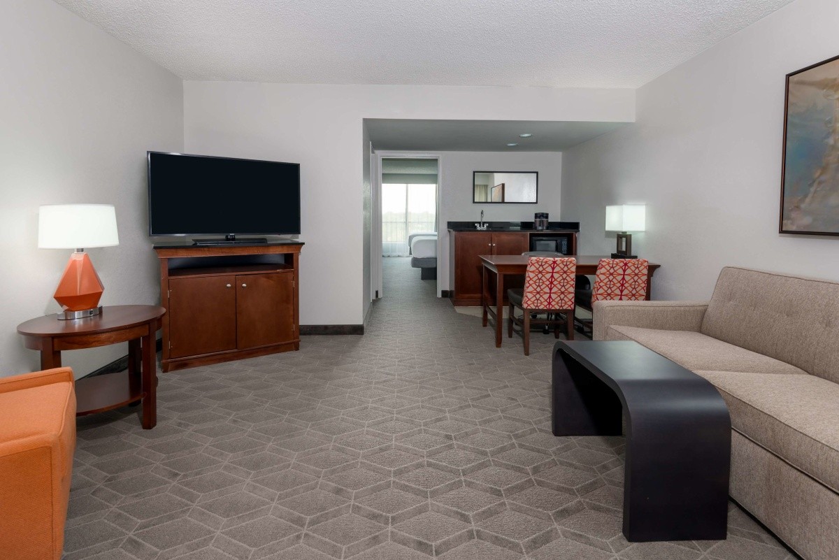 Hotel Embassy Suites Dallas Park Central Area, USA - Invia