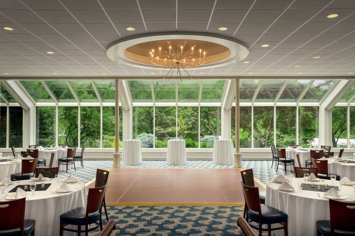 Hotel DoubleTree by Hilton Somerset Hotel and Conference Center, USA ...