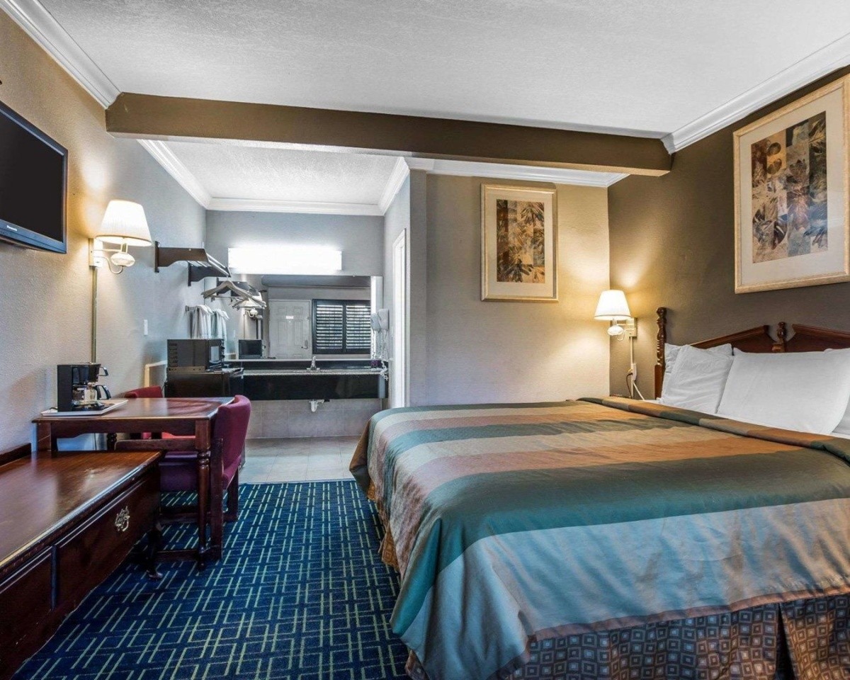 Hotel Rodeway Inn Hollywood, USA Kalifornie - 11 509 Kč Invia