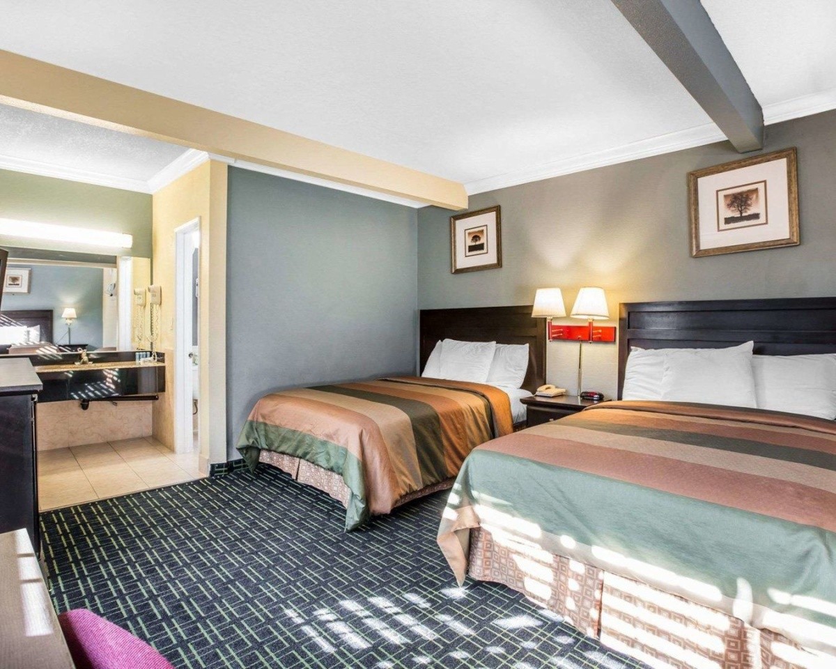 Hotel Rodeway Inn Hollywood, USA Kalifornie - 11 509 Kč Invia
