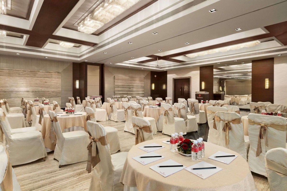Hotel Ramada Navi Mumbai, Indie - Invia
