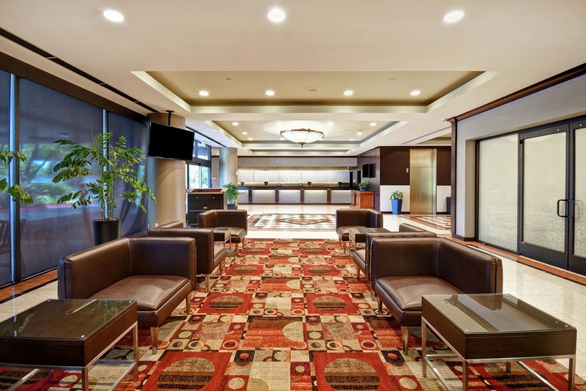 Hotel Doubletree by Hilton Pleasanton at the Club, USA - Invia