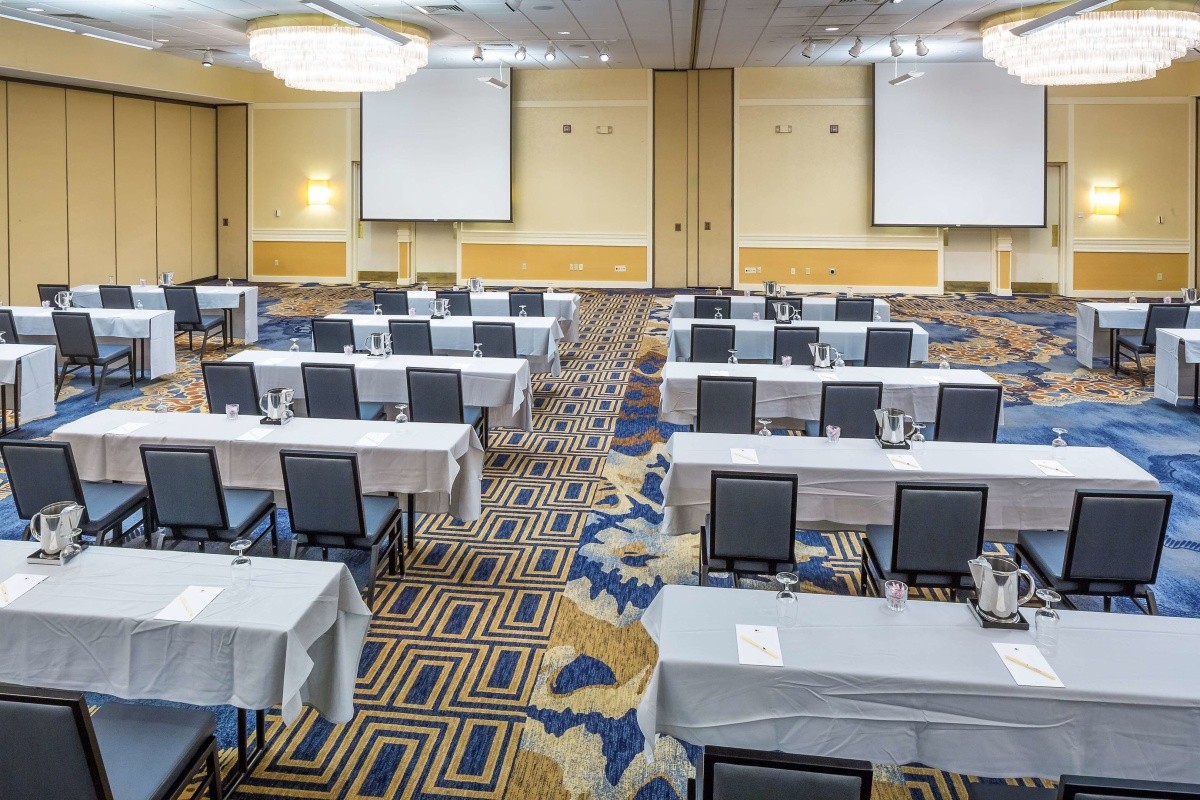 Hotel DoubleTree by Hilton Boston-Andover, USA - 11 454 Kč Invia