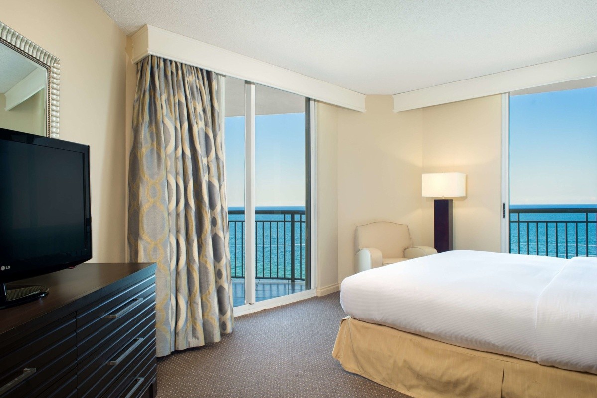Hotel DoubleTree Ocean Point Resort & Spa, USA Miami - 1 302 € Invia
