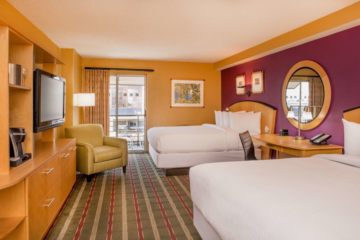 Hotel Pier 5 Baltimore, Curio Collection by Hilton, USA - Invia