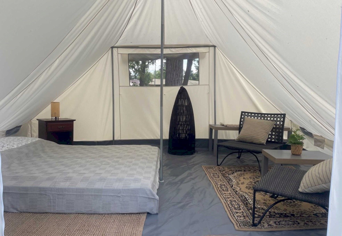 Hotel Öko Kemping & Glamping (Tiszadada), Maďarsko Jezero Tisza - 223 ...