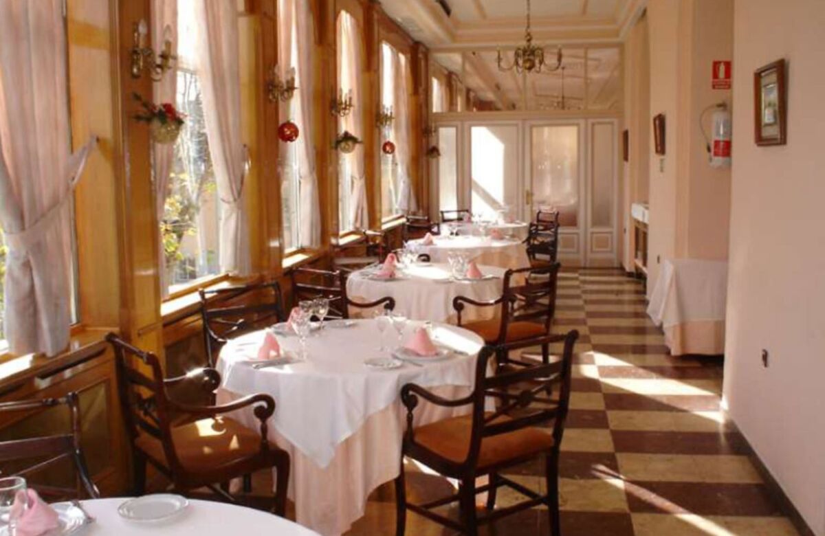 Hotel NH Victoria Palace, Španělsko Madrid - 9 714 Kč (̶1̶1̶ ̶6̶5̶6̶ Kč ...