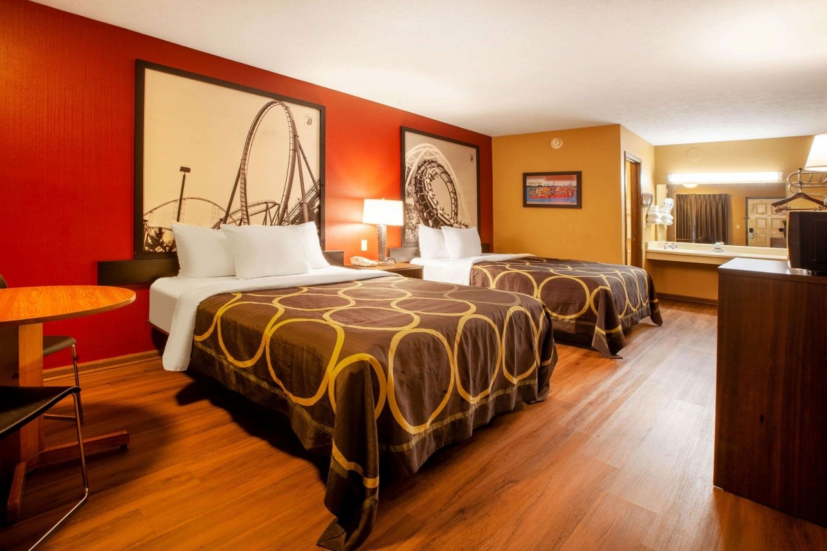 Hotel Econo Lodge Cedar Point, USA - Invia