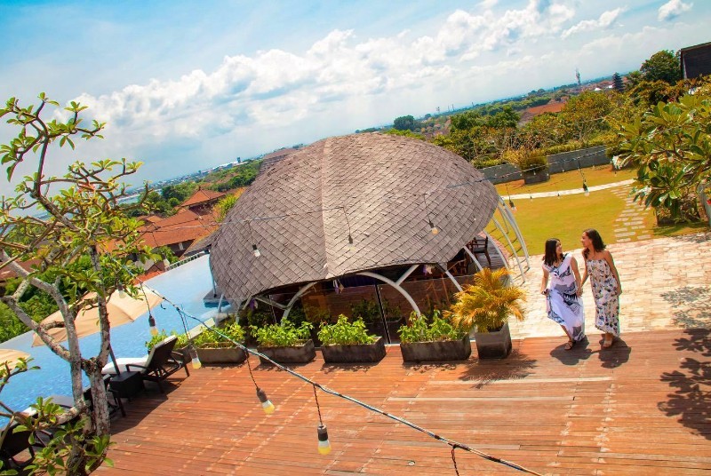 Hotel Fox Hotel Jimbaran Beach, Bali - 35 385 Kč (̶3̶5̶ ̶8̶5̶5̶ Kč) Invia