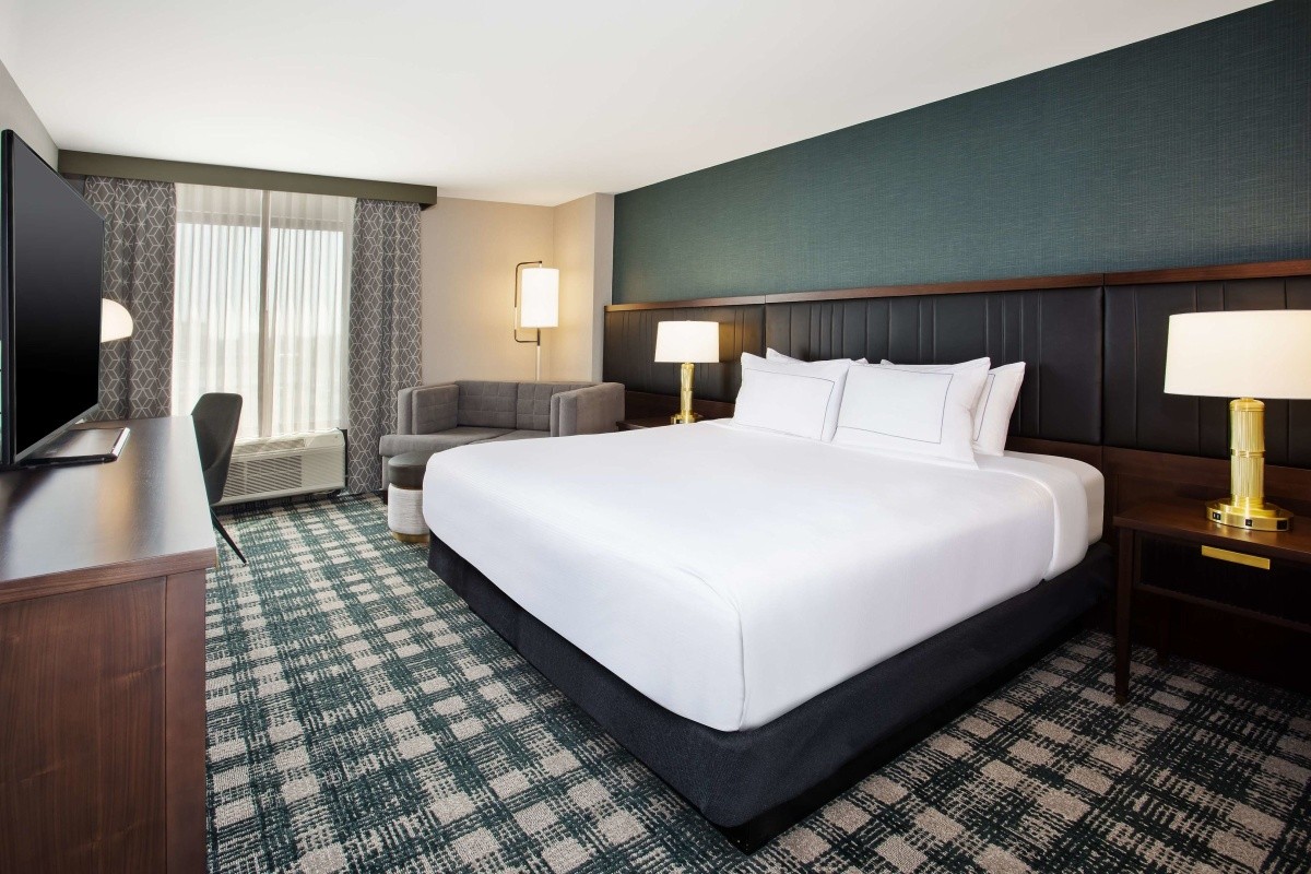 Hotel Radisson Lansing, USA - Invia