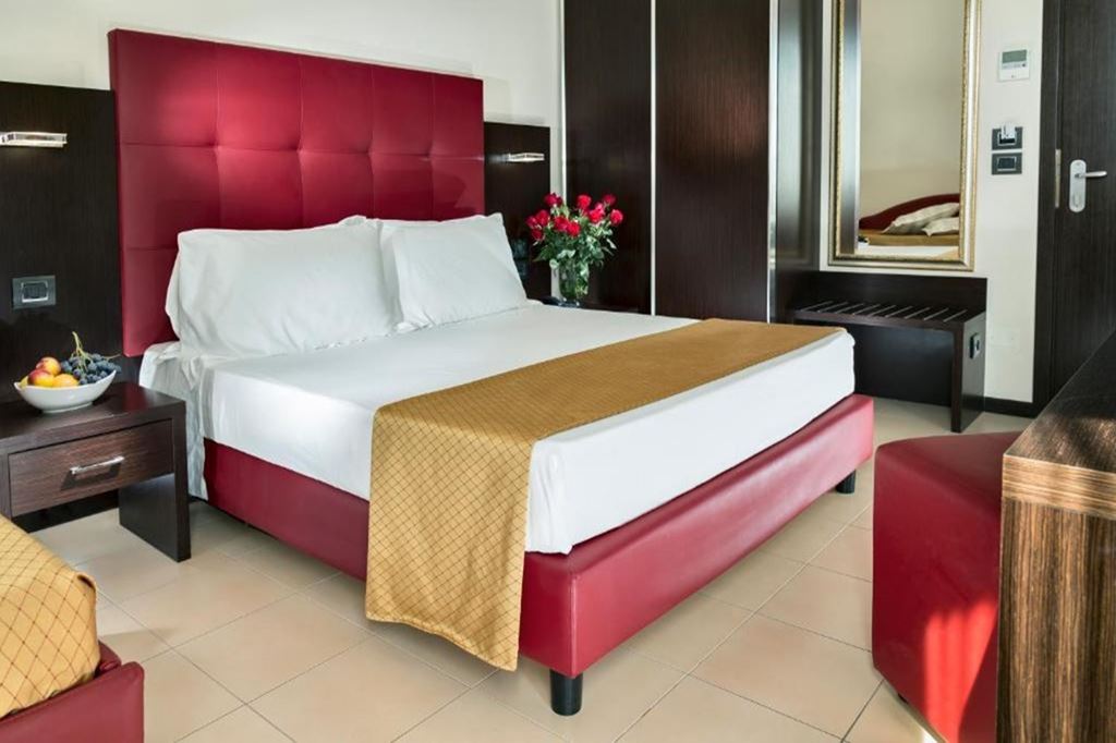 Hotel Terminal Palace, Itálie Rimini - 16 711 Kč (̶1̶8̶ ̶9̶9̶0̶ Kč) Invia