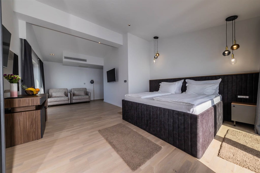 Hotel Marello, Chorvátsko Stredná Dalmácia - 545 € Invia