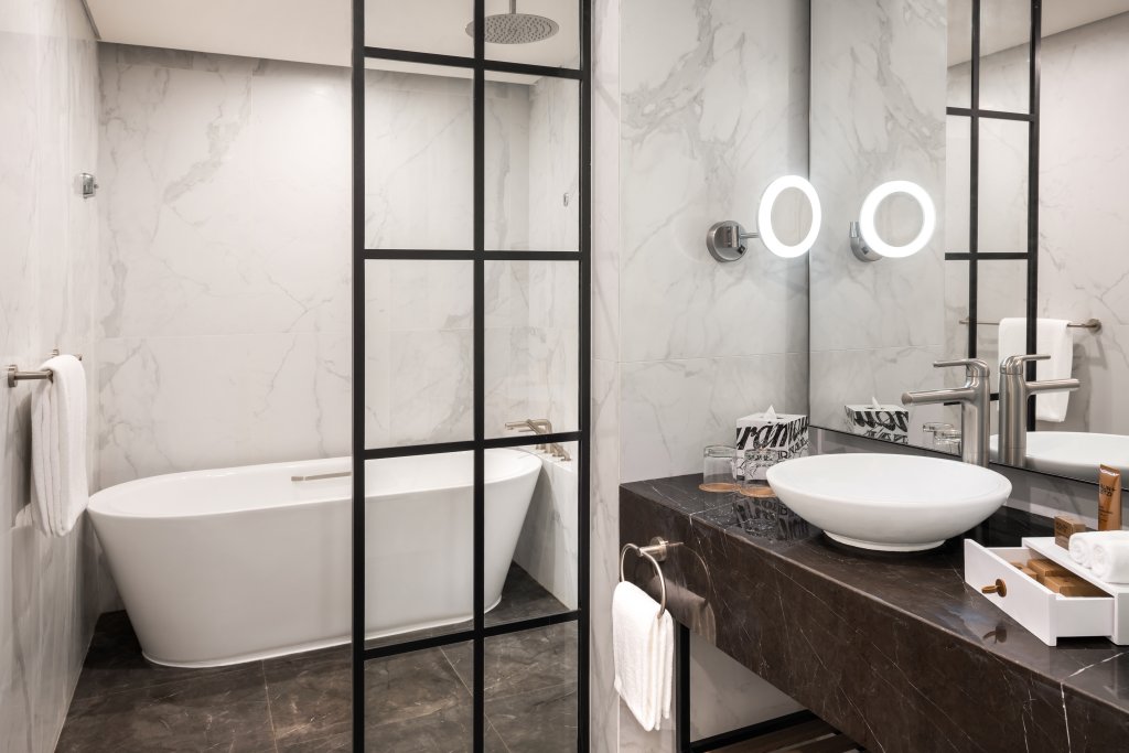 Hotel Paramount Hotel Midtown (Promus Hotel LLC), Dubaj - Emiraty ...