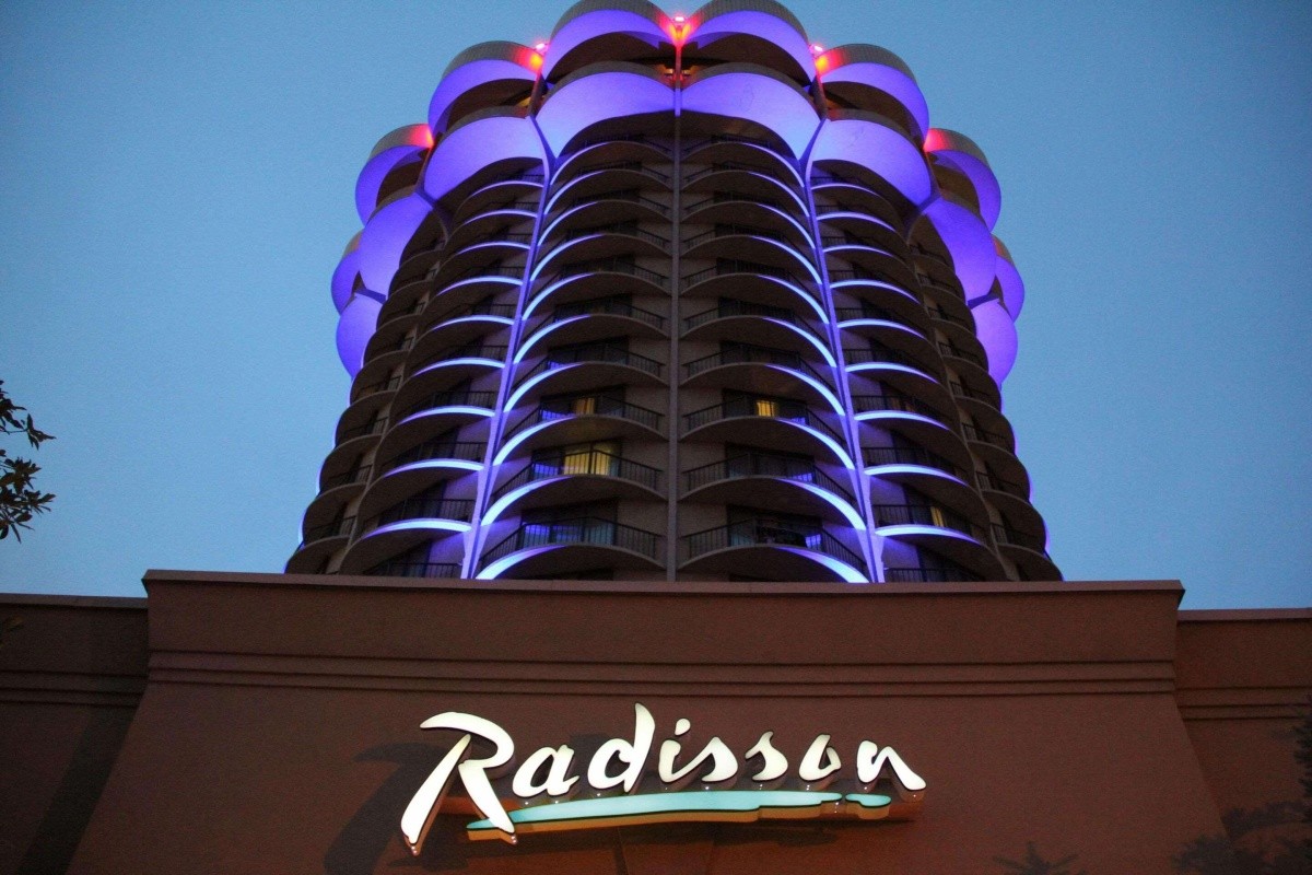 Hotel Radisson Cincinnati Riverfront, USA - Invia