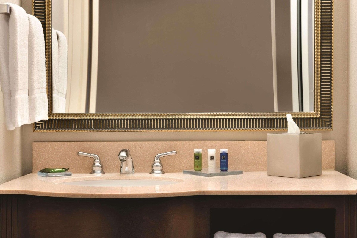 Hotel Radisson Cincinnati Riverfront, USA - Invia