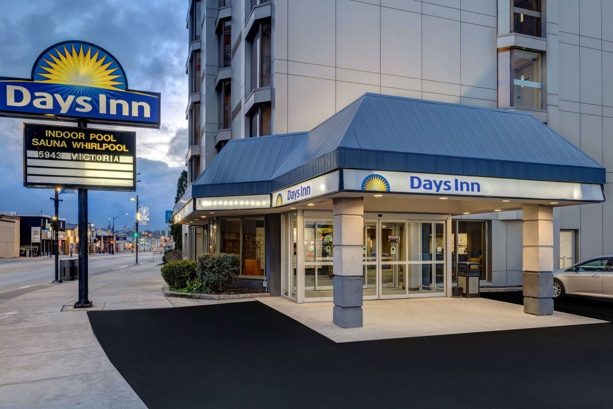 Hotel Days Inn Niagara Falls Near The Falls, Kanada - 5 213 Kč Invia