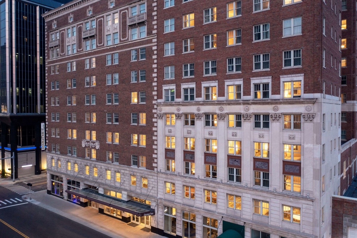 Hotel DoubleTree Suites by Hilton Detroit Downtown - Fort Shelby, USA ...