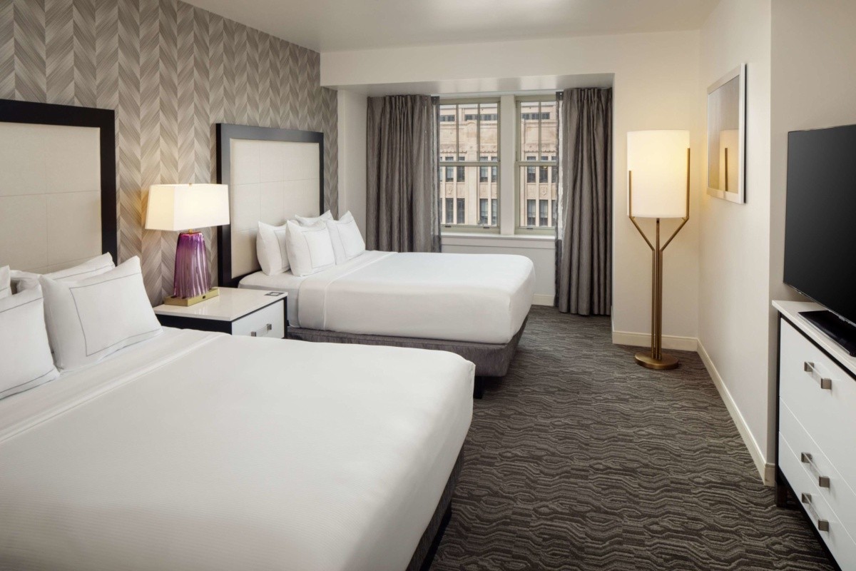 Hotel DoubleTree Suites by Hilton Detroit Downtown - Fort Shelby, USA ...