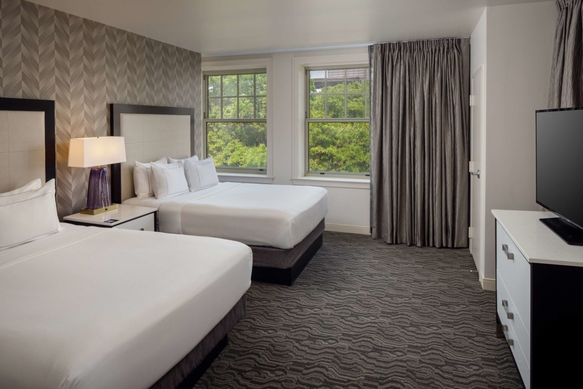 Hotel DoubleTree Suites by Hilton Detroit Downtown - Fort Shelby, USA ...