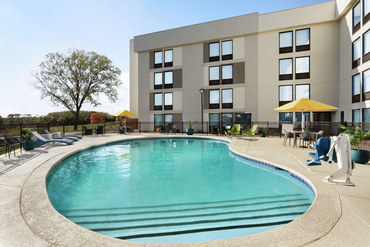 Hotel Hampton Inn Kansas City Airport, USA - Invia