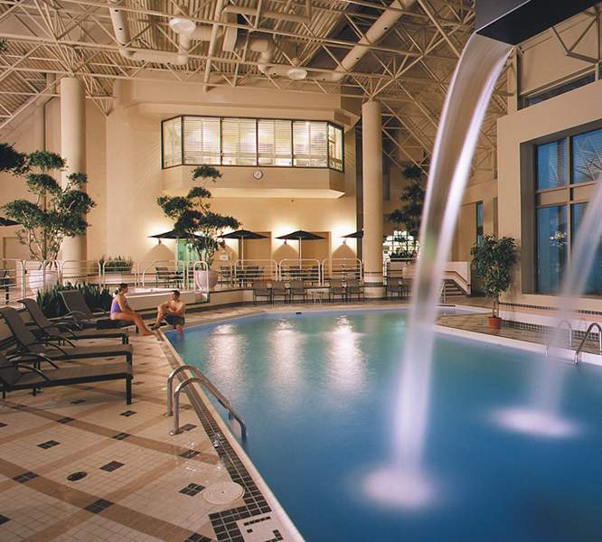 Hotel Four Points by Sheraton Niagara Falls Fallsview, Kanada - 8 364 ...