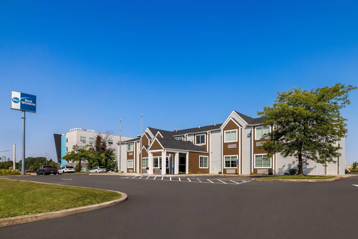 Hotel Best Western Buffalo Inn & Suites (Buffalo), USA New York - 17 ...